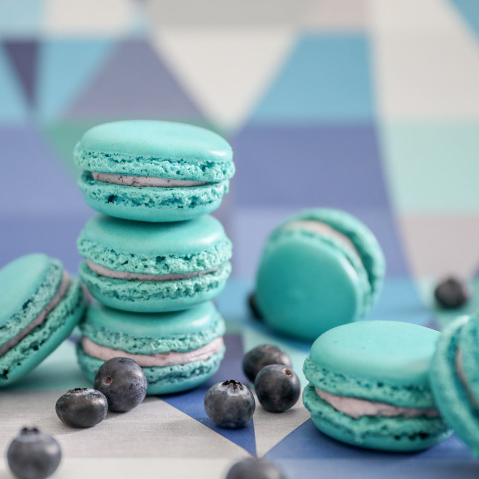 Blueberry Macarons 12 Pack with Bayleys Box – The Macaron Company